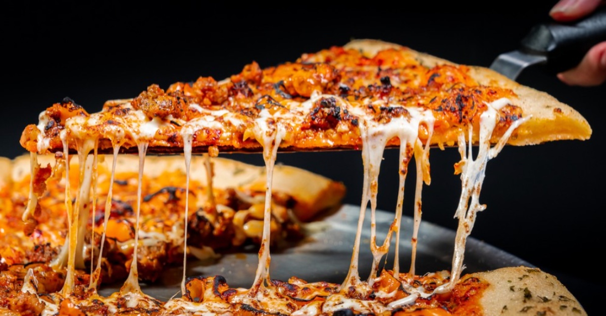 Oppassen geblazen! Dit is de allerheetste pizza van de wereld | FavorFlav