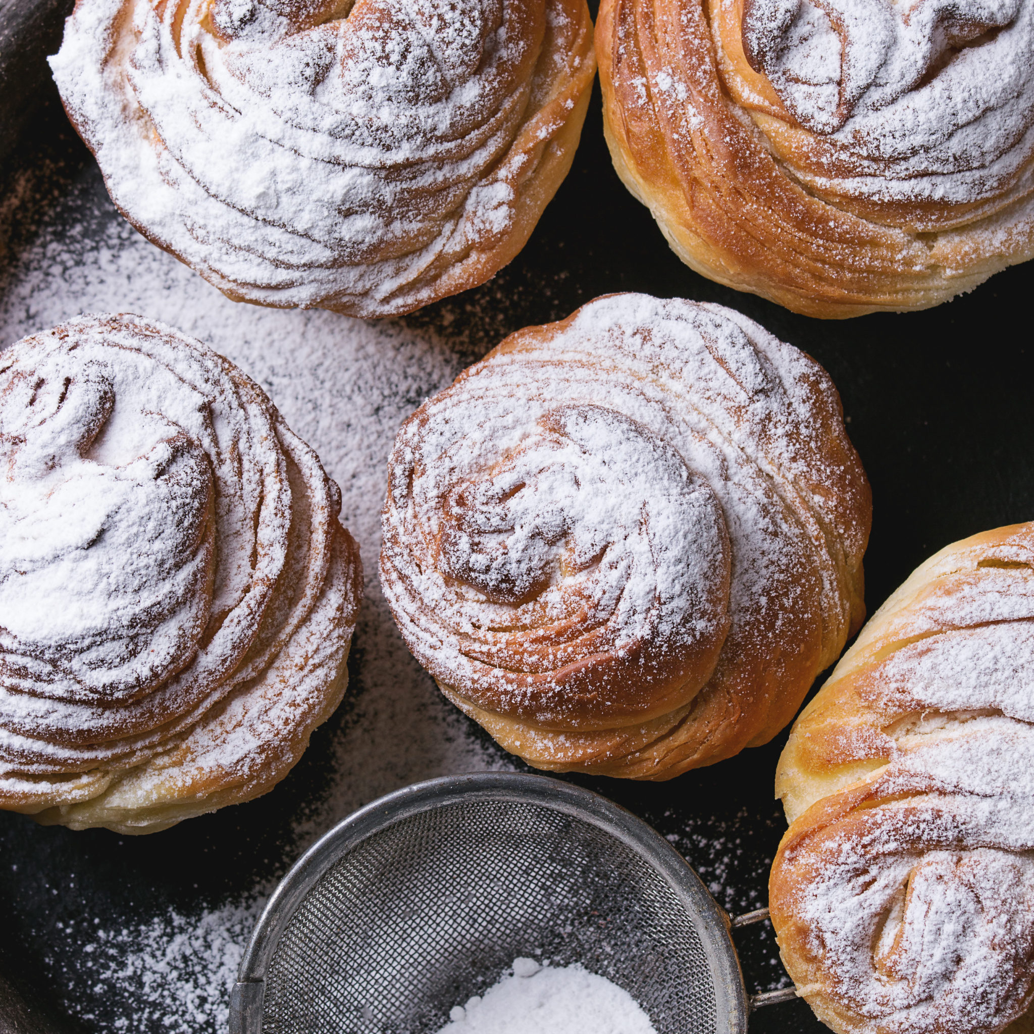 Er is weer een hybride snack: de cruffin | FavorFlav